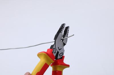 China 199mm High Leverage Insolated Tools Combination 60CrV Stripping Pliers for sale