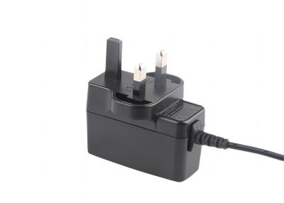 Chine Adaptateur d'alimentation AC/DC maximal de 12 W certifié UKCA - alimentation électrique à commutation par prise électrique 5V 2A, 5V 2.4A, 9V 1.33A, 12V 1A, 24V 500mA à vendre