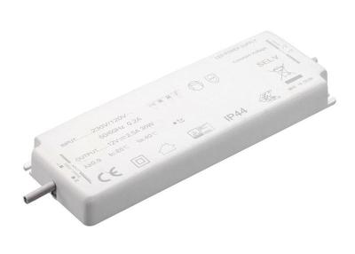 China El CE de UKCA certificó el convertidor ultra fino máximo de la fuente de alimentación de Transformer 36V 48V del conductor de 100W 12V 24V LED en venta