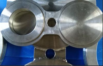 Cina La figura 8 flangia cieca del gas ha forgiato 825 il tipo degli accessori per tubi di Inconel la rf i FF RTJ in vendita