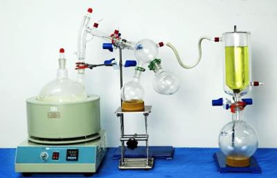 China Lab Equipment 5L Short Path Distillation Standard Set with Vacuum Pump & Chiller for sale