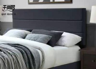 Cina Letto di regina ricoperto trapuntato, struttura europea del letto di regina del Wingback in vendita