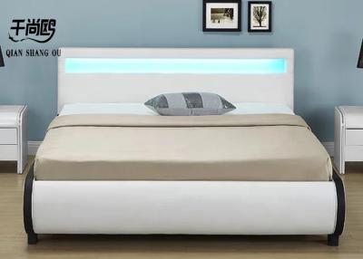 Cina La camera da letto LED luminoso ha ricoperto lo stile europeo del letto con i grandi cassetti in vendita