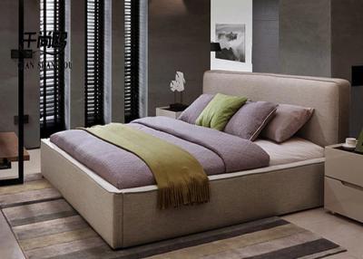 Cina E semplice del tessuto di tela letto di piattaforma ricoperto camera da letto comoda di stile in vendita