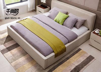 Cina E semplice del tessuto di tela letto di piattaforma ricoperto camera da letto comoda di stile in vendita