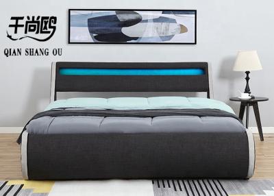 Cina Il LED curvo ha ricoperto il letto moderno della mobilia del letto 153*203cm in vendita