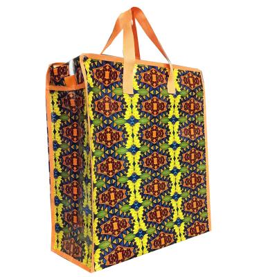 China Custom PP Woven Shopping Bag with Sewn Sealing 10kg Capacity for sale