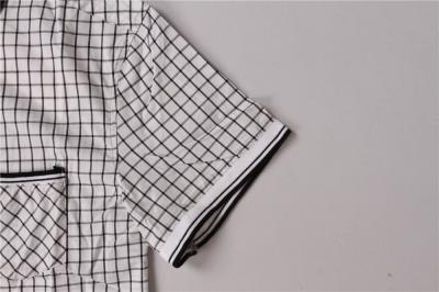 中国 偶然の柔らかいしまのある格子縞のシャツの人のワイシャツの下の短い袖ボタン 販売のため
