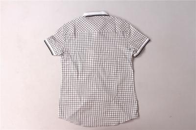 中国 偶然の柔らかいしまのある格子縞のシャツの人のワイシャツの下の短い袖ボタン 販売のため