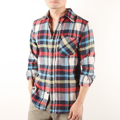 中国 7つの色の綿の長い袖の人の偶然の格子縞のシャツ 販売のため