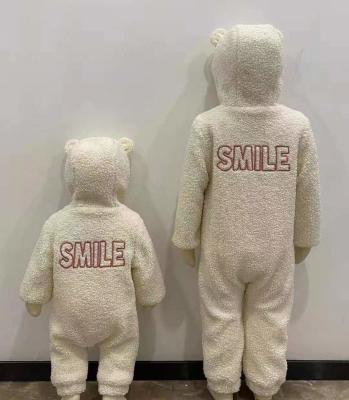 中国 Short Sleeve Ployester Magnetic Buckle Baby Clothes 販売のため