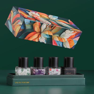 Cina 4 pezzi Perfume Gift Set per le parti intime delle donne incantevole profumo Eau de Toilette in vendita
