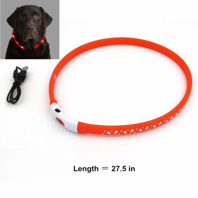 China El modelo de la Navidad enciende para arriba los cuellos de la seguridad del LED para los perros cómodos para llevar en venta