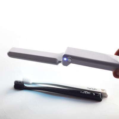 Cina Lampada di sterilizzazione UV-C battericida 3W di rimozione 240mm degli acari in vendita
