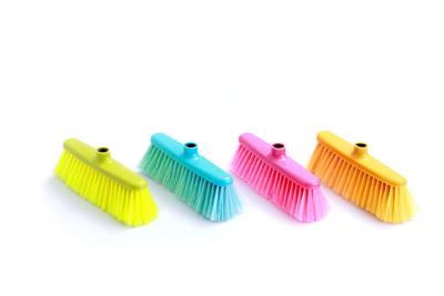 Cina Scopa ampia capa delle scope di Elisabeth delle scope di plastica diritte della ricarica in vendita