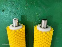 China Nylon Fruit Vegetable Cleaning Roller Brush Custom Size 100mm Diameter for sale