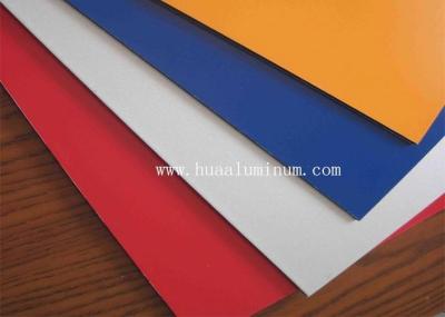 Cina Il pannello di alluminio del panino rivestito del PE impermeabilizza lo strato composito di alluminio di 3mm in vendita