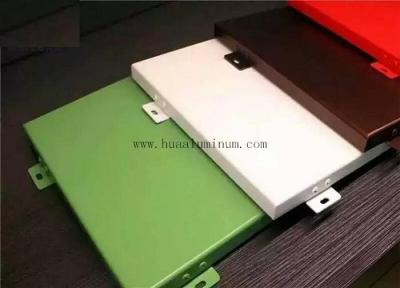 Cina Lo strato di alluminio decorativo 6700mm solido riveste ignifugo di pannelli in vendita