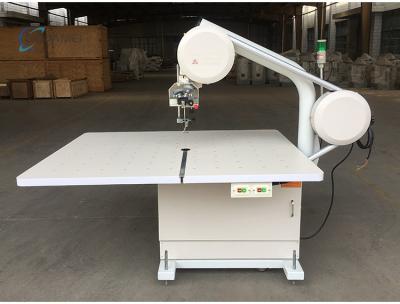 China High Speed Straight Knife Fabric Cutting Machine Automatic Knife Sharpening Cloth Cutter For Apparel Production for sale