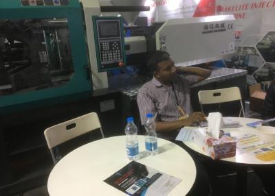 중국 수평한 350 톤 사출 성형 기계, 기계 380V 50HZ를 만드는 플라스틱 제품 판매용