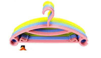 Cina i ganci di plastica della famiglia modella, produttore personalizzabile e professionista in vendita