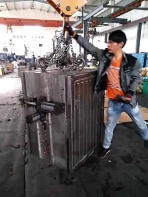 China PP Plastic Injection Molding Molds , Multi Cavity Injection Molding For Adult / School Chair for sale