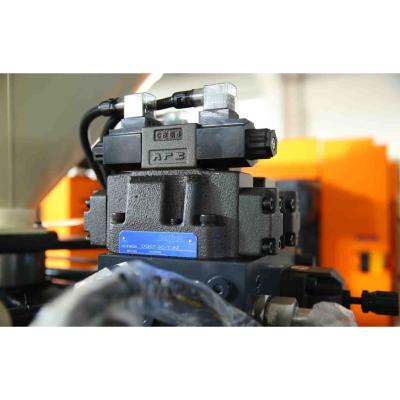 China 5 Pieces Ejector Number PET Preform Injection Molding Machine With Plasticizing Way By Screw And Voltage As Customer Required For Operation for sale