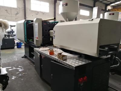 China 2614 gramos de máquina horizontal del moldeo a presión 530 toneladas de poco ruido en venta