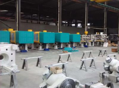 China máquina plástica 4KW del moldeo a presión de 380V 50HZ con la inyección dual del cilindro en venta