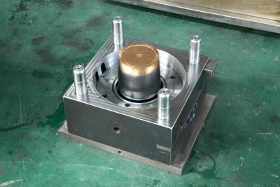 중국 에너지 절약 자동 사출 성형 기계 작은 쓰레기통을 위한 240 톤 판매용