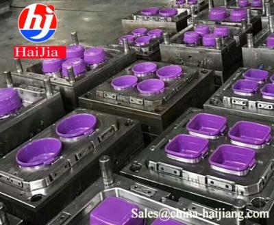 Chine Machine automatique de moulage par injection de cavités de la coutume 2-4 pour le conteneur de nourriture en plastique à vendre
