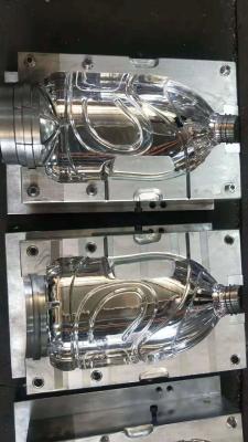 Chine Cavités automatiques ISO9001 de la machine 8 de moulage par injection de moule de boissons de l'eau d'ANIMAL FAMILIER à vendre