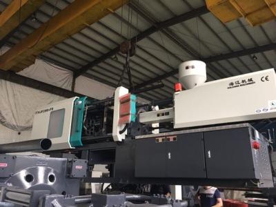 China 290 Ton Injection 180rpm Plastic Mould Making Machine for sale