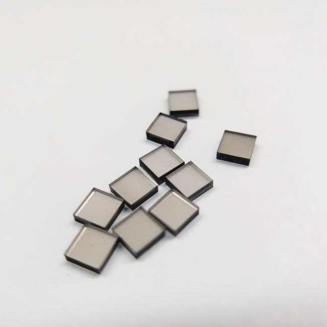 Multiple CVD diamonds displayed to show uniform size and shape