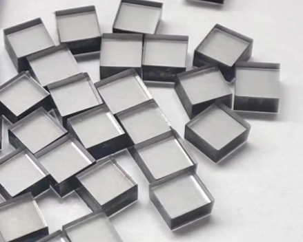 High precision monocrystal diamond components