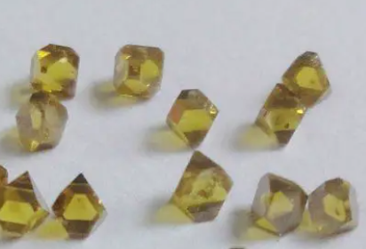 Square shaped lab grown diamonds display