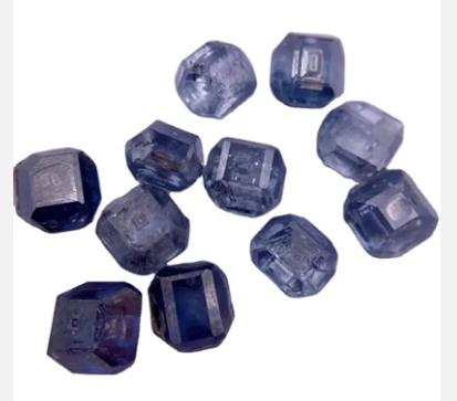 Close-up view of VVS HPHT blue rough diamond