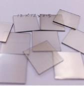 China Kleurloze 8X8 monocristallijn diamant 0,3 mm CVD enkelkristallijn diamant Te koop