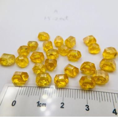 Cina 6-10ct Arancione Giallo HPHT Diamante coltivato in laboratorio Diamante grezzo non tagliato Per uso industriale in vendita