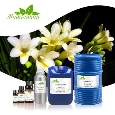 China 1KG de Massa van de fresiaetherische olie komt ten goede OEM 100% aan Zuivere Natuurlijke Massagelichaamsverzorging Te koop