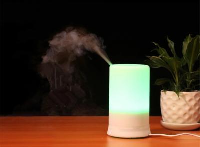 China Home Electric Aroma Diffuser Machine Aroma Mist Diffuser 100ml for sale