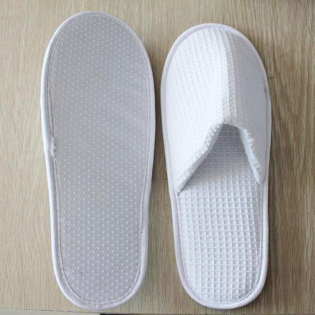 Disposable White Closed Toe Bathroom Soft Coral Fleece Waffle Hotel Slippers