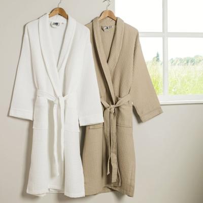 China Luxury White Terry Cloth Robe Jacquard Weave With Long Sleeve for sale