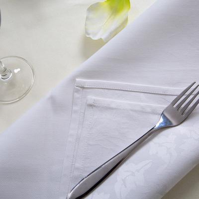 China 100% Polyester Cloth Dinner Napkin Wrinkle Free For Wedding Party Banquet 50*50cm for sale