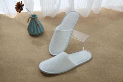 China Embroidery Logo Disposable Hotel Slippers Open Toe Style For Indoor Use for sale