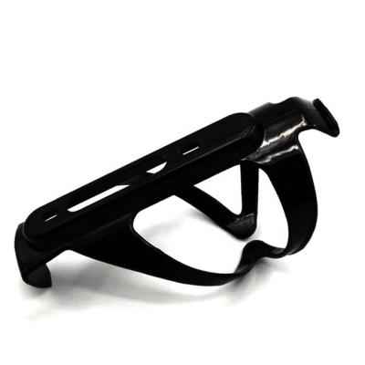 Chine Accessoires de boisson de cadre de vélo de Cage de support de bouteille d'eau de vélo réglable en plastique à vendre