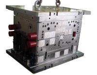 China Bins Auto Plastic Injection Mould Tooling Maker for sale