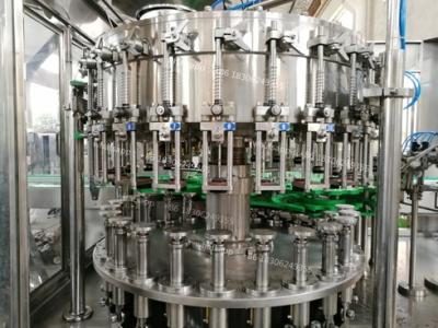 中国 ビールのための1単位に付き自動ガラス ビンの充填機3つは/飲み物を炭酸塩化しました 販売のため