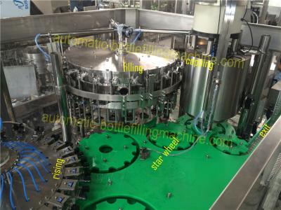 Cina L'attrezzatura imbottigliante di vetro SUS304 ha lubrificato regolarmente 3 in 1 cucitura di riempimento di aumento in vendita