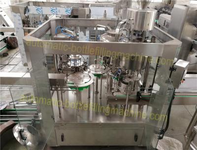 Cina Imbottigliatrice automatica rotatoria di Monoblock per 250 - 2000ml ha imbottigliato l'acqua purificata in vendita